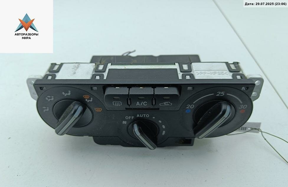 Блок управления печки / климат-контроля Subaru Impreza 2 (GD/GG) 2001 72311FE051