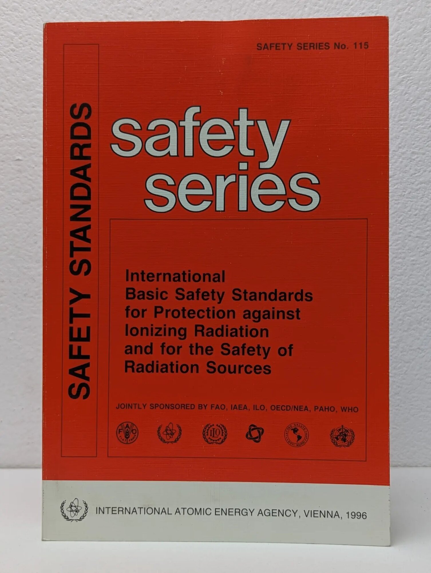 International Basic Safety Standards for Protection Against Ionizing Radiation and for the Safety of Radiation Sources Сборник 1996