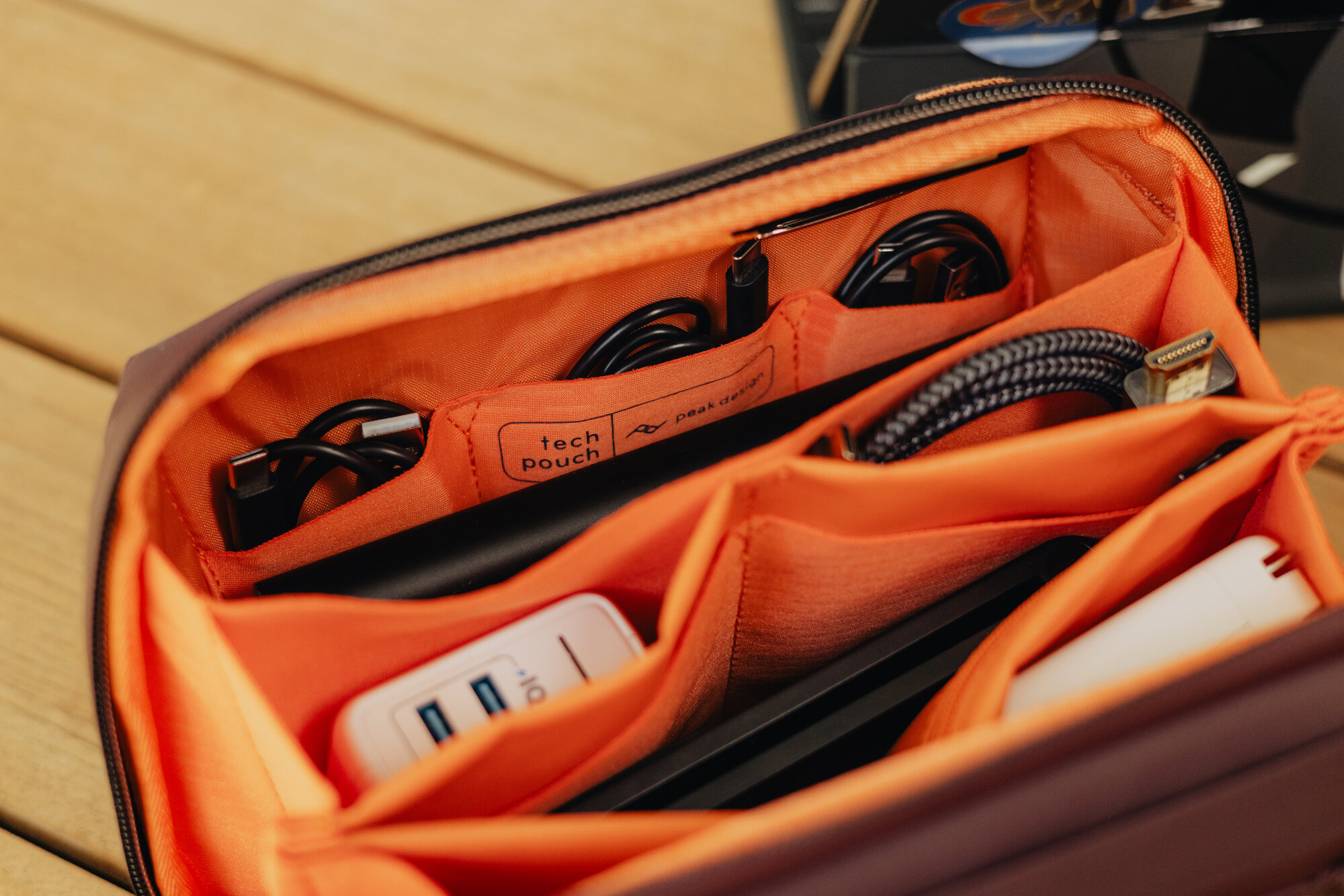 Вкладыш-чехол Peak Design Tech Pouch, для аксессуаров (BTP-EP-3) — фото 1