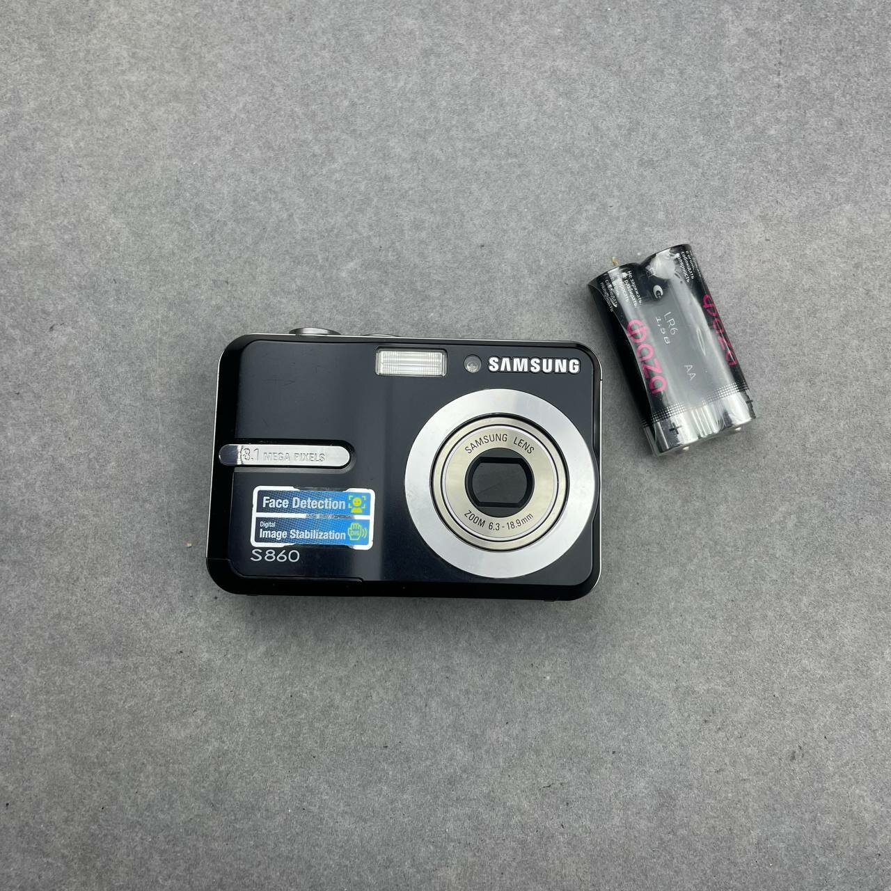 Цифровой компактный фотоаппарат Samsung S860