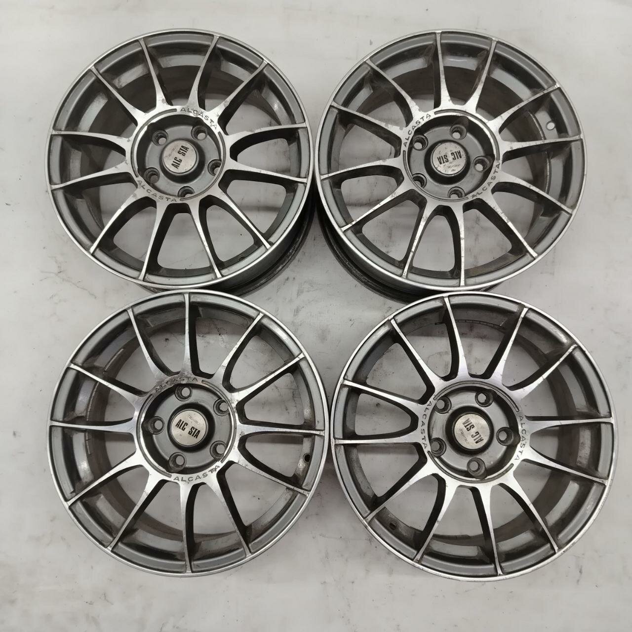 Колесные диски Alcasta 16x6 PCD 5x114.3 D66.1 ET50 (Реплика)