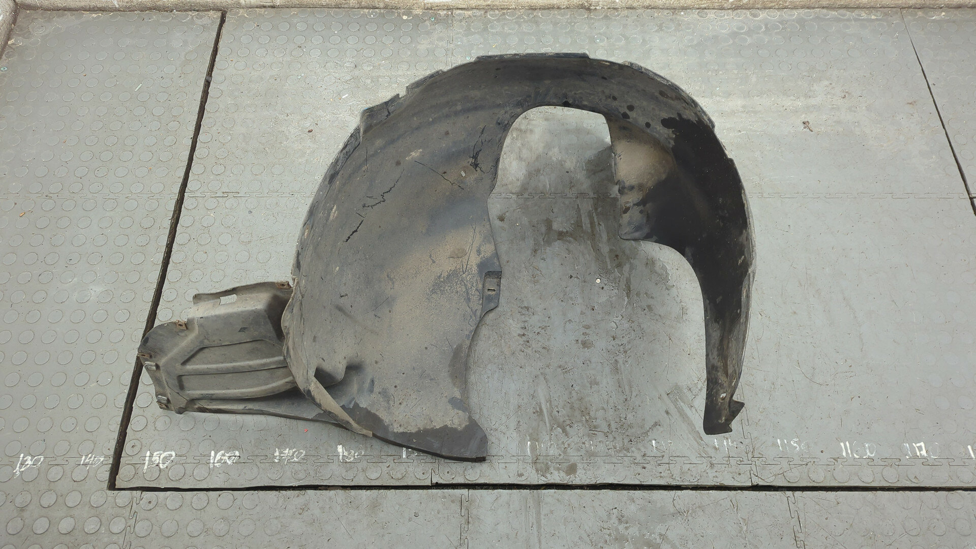 Защита арок (подкрылок) левая передняя Skoda Fabia Б/У