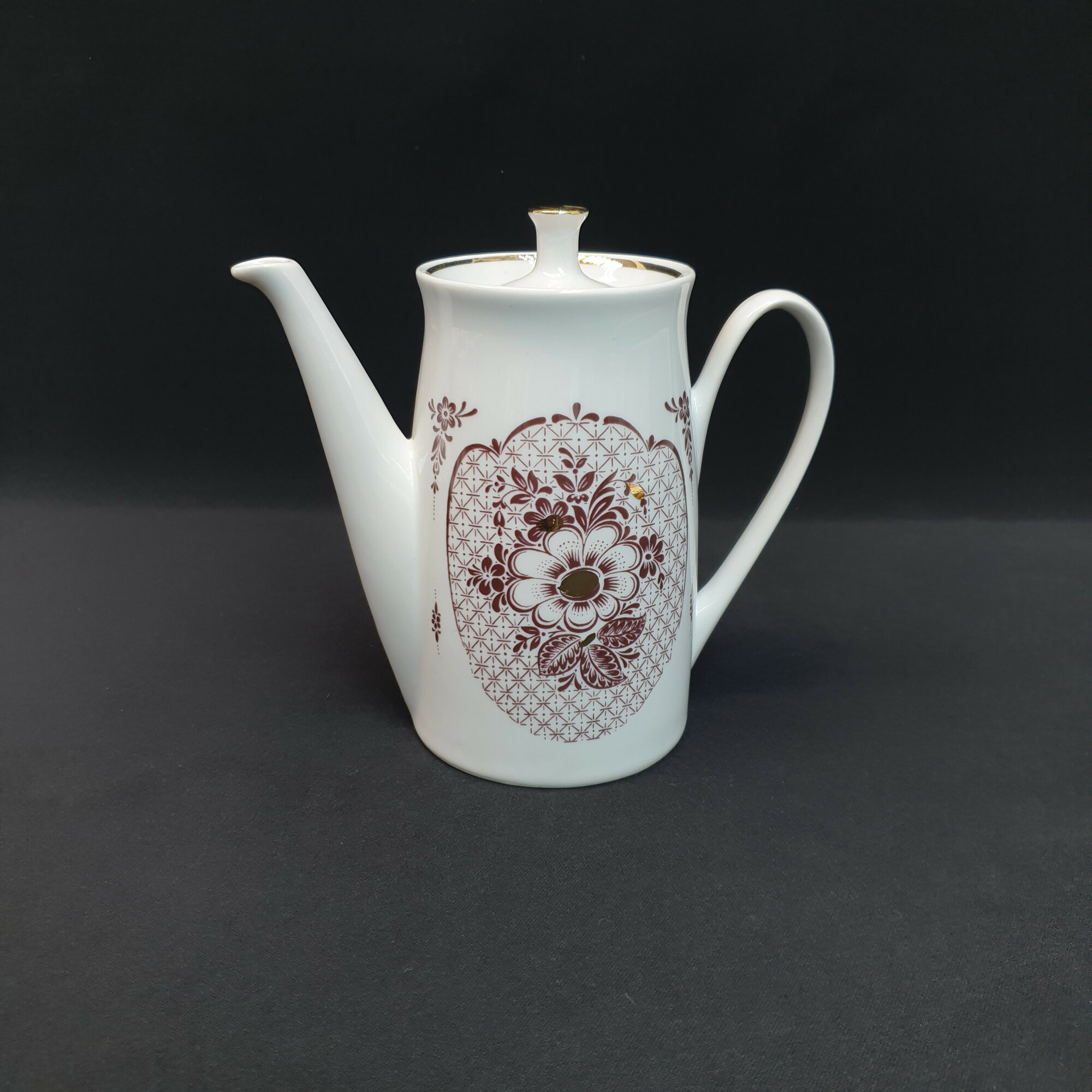 Винтажный кофейник Вербилки, фарфор деколь золочение 1 л, СССР