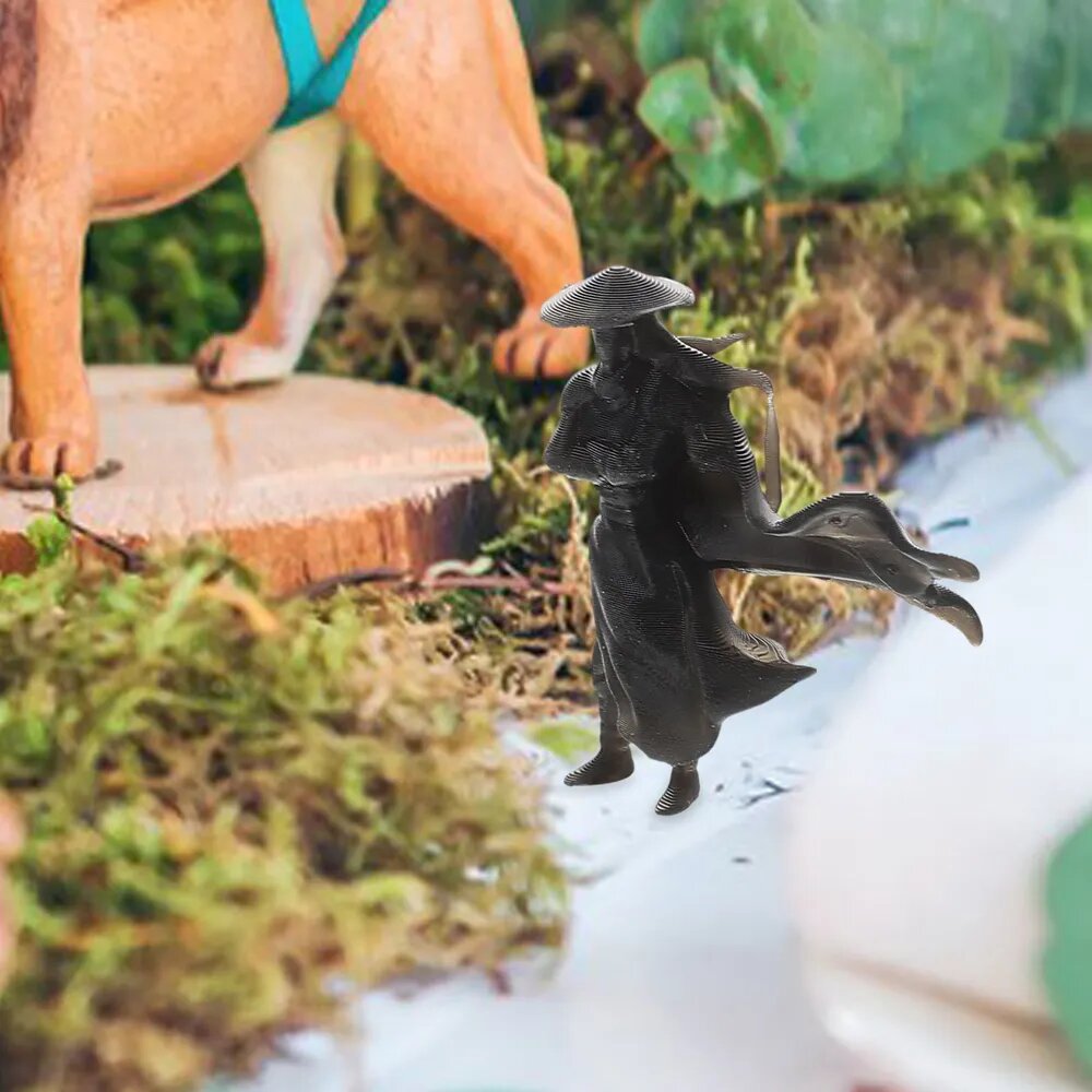 Статуэтка Black, высота 1.53 см, длина 2.91 см