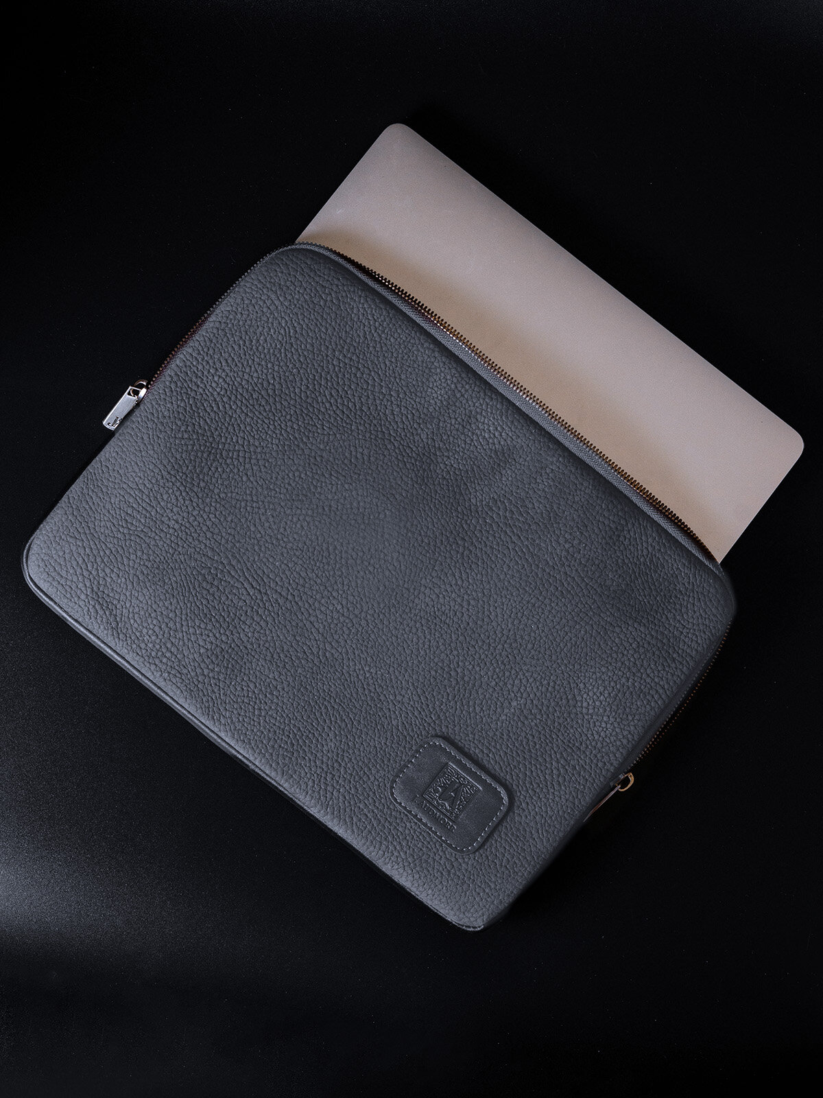 Кожаный чехол на молнии для ультрабука и планшета до 13.6 дюймов Bristol 13 Depth