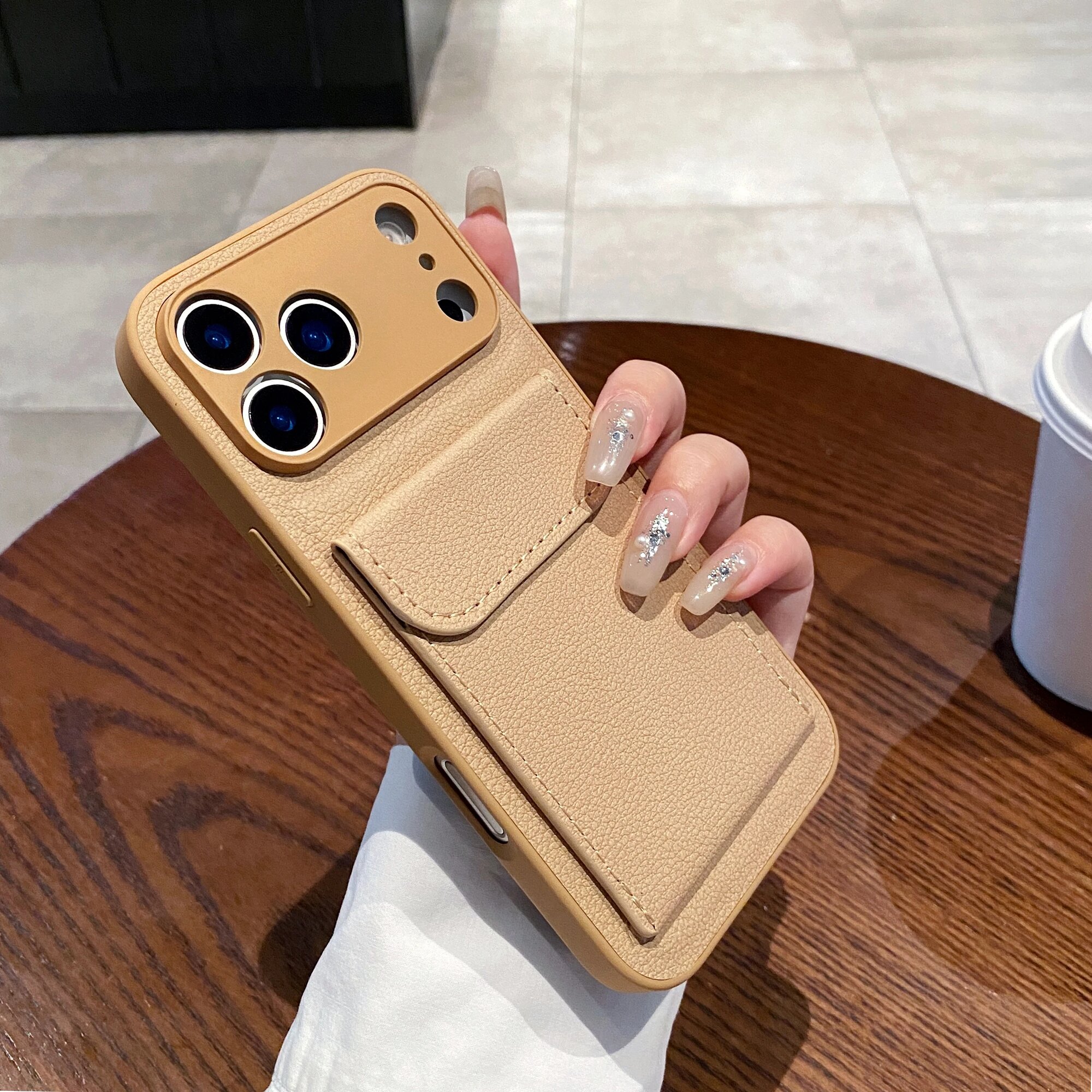 Кожаный чехол-кошелек Khaki для iPhone 15 Pro