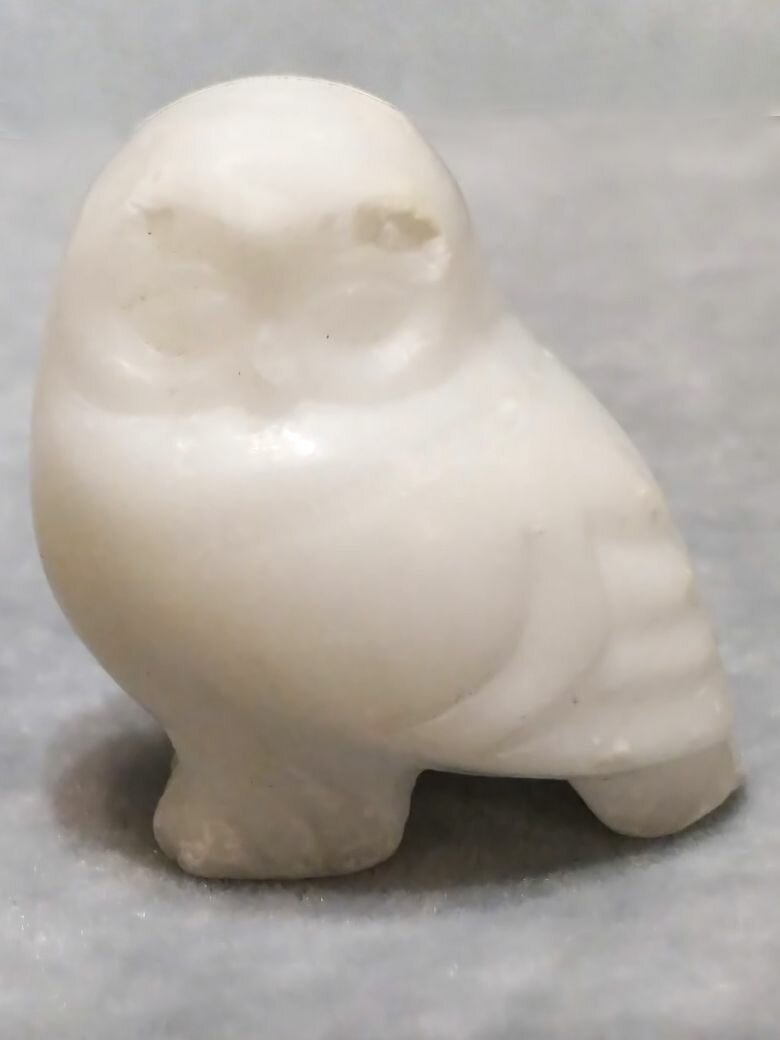 Фигурка сова из натурального лунного камня селенит