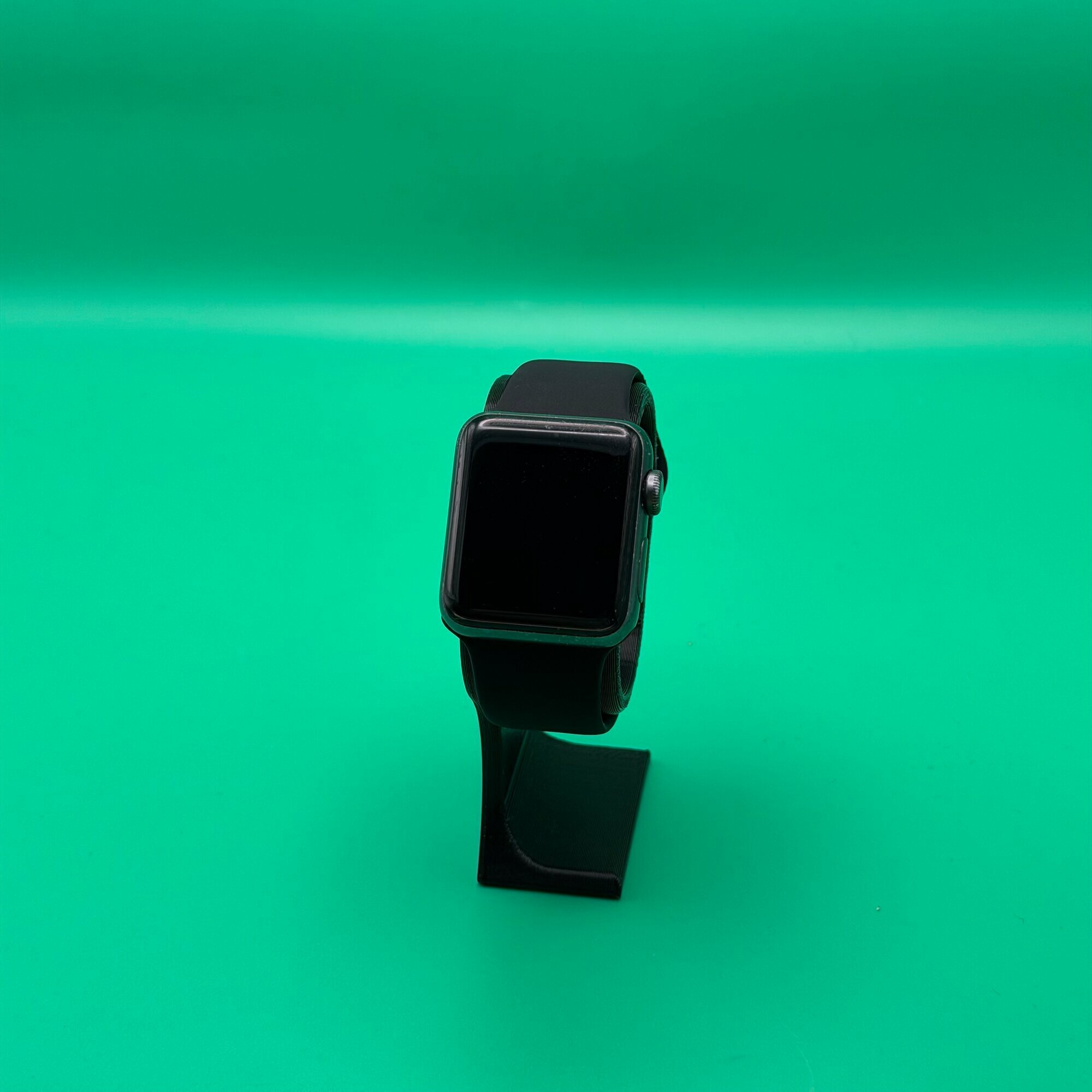 Умные часы Apple Watch Series 3 38 мм Aluminium Case GPS RU, серый космос/антрацитовый/черный