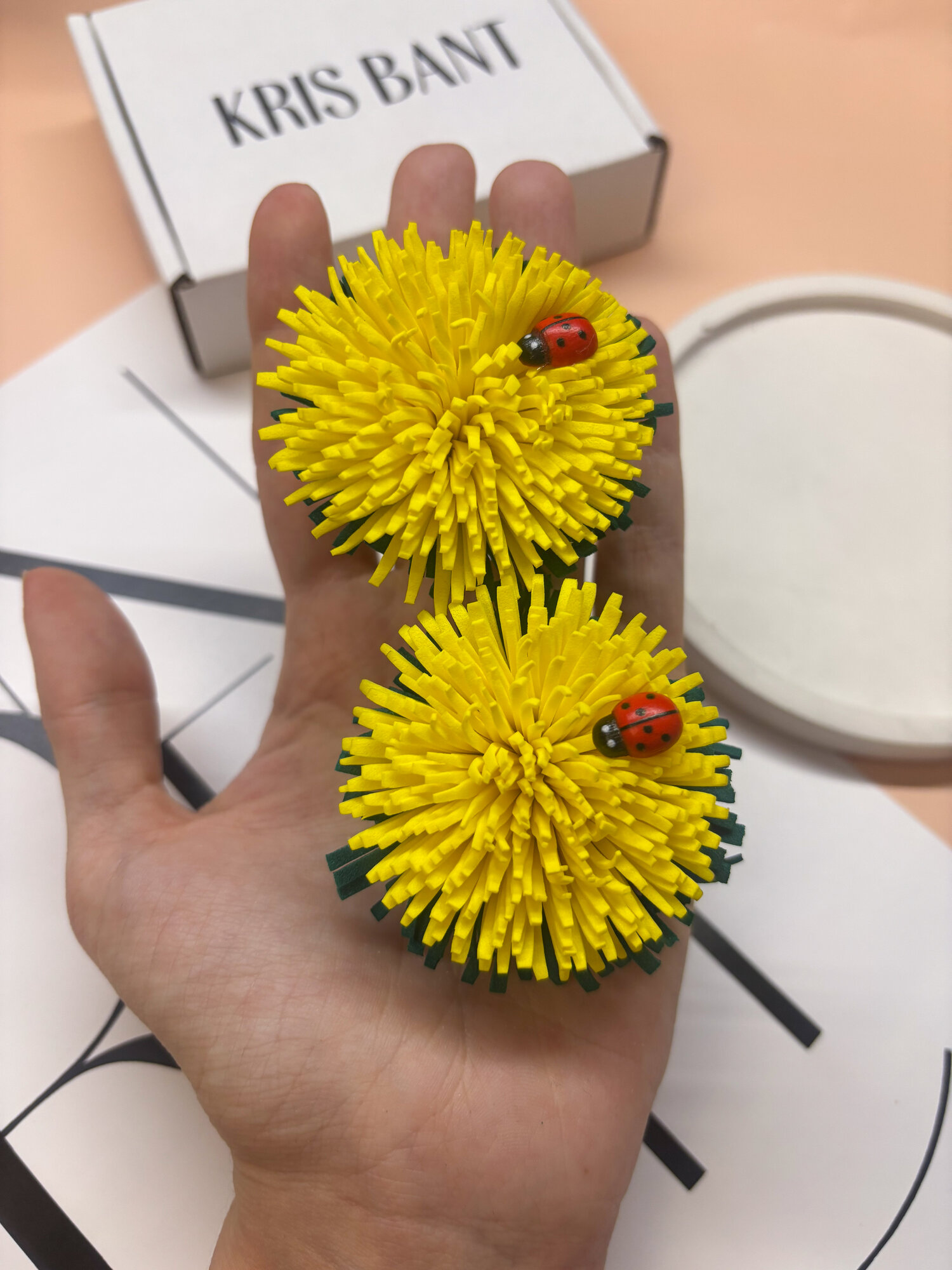 Комплект заколка и резинка цветок одуванчик для девочки