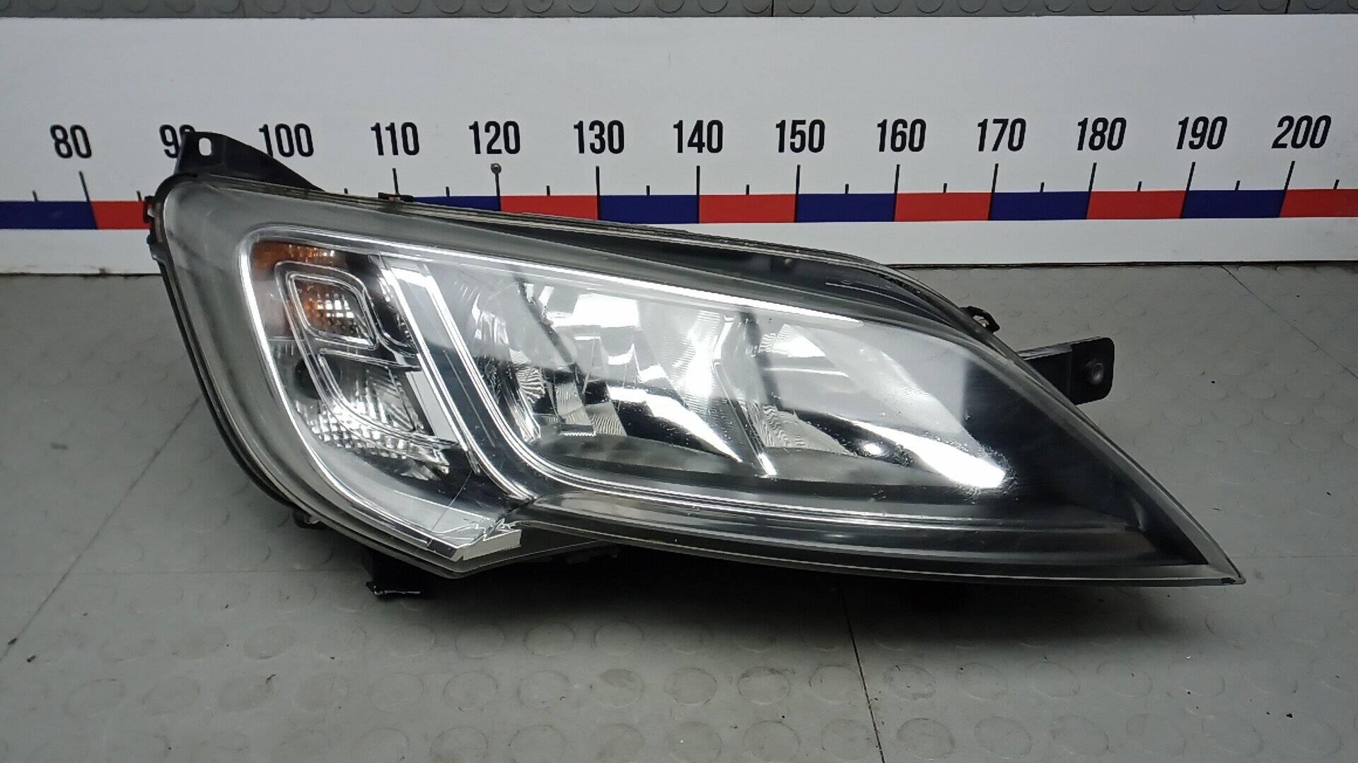 Фара правая CITROEN JUMPER 3