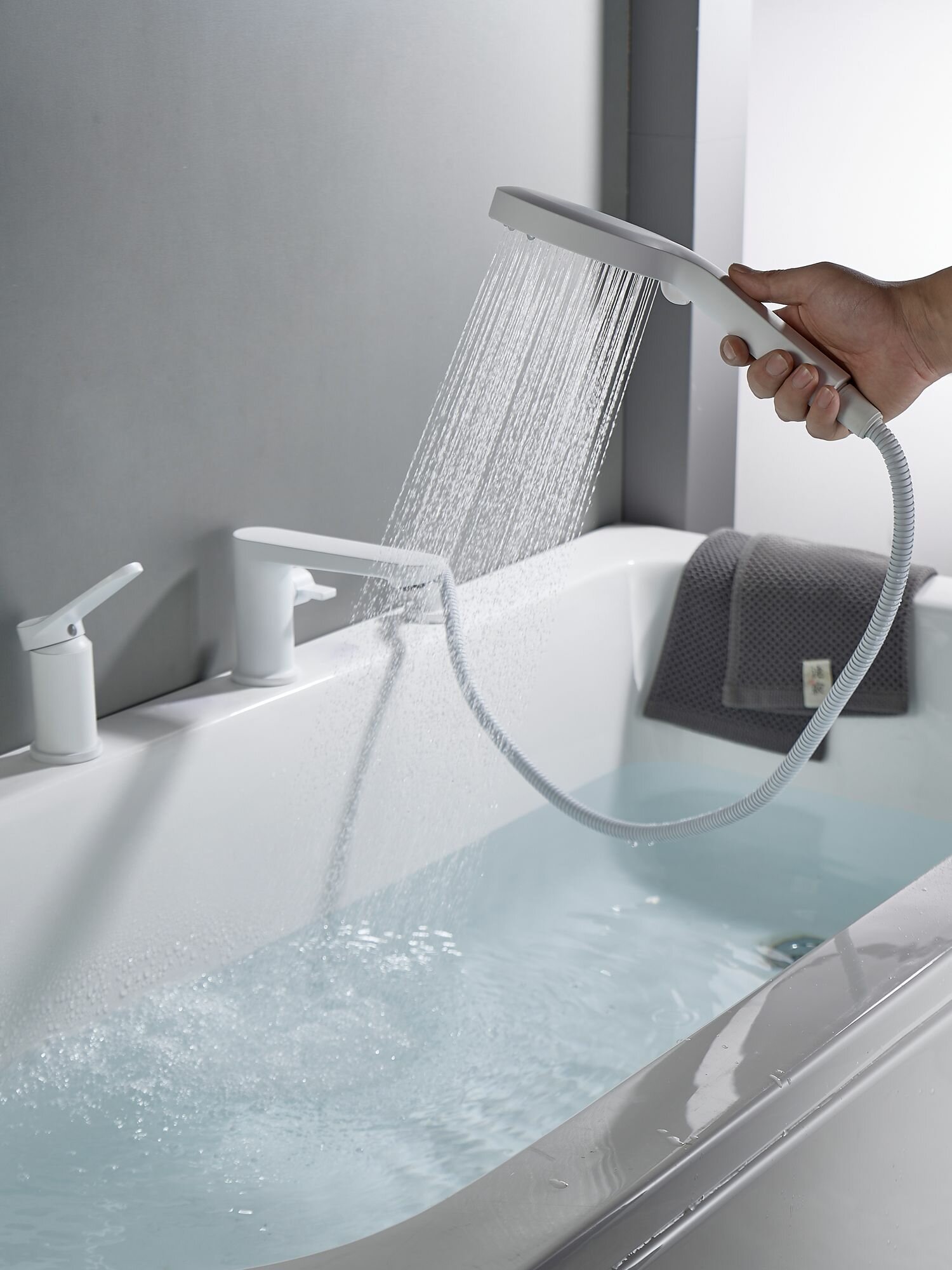 Смеситель на борт ванны встраиваемый Shevanik S4312