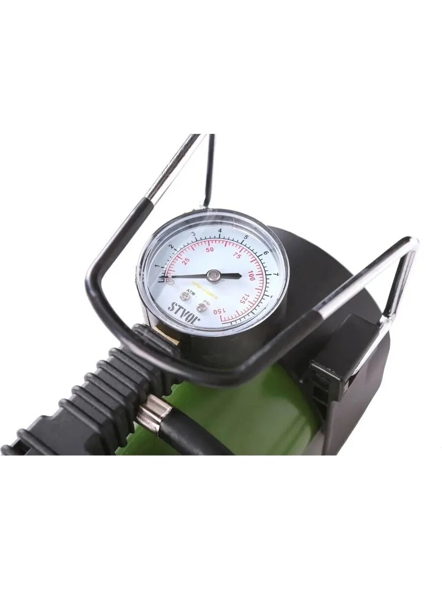 Компактный автомобильный компрессор с мощностью 35л/мин