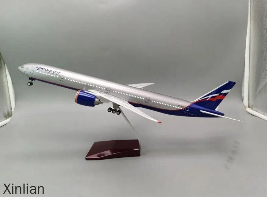 TOP TOY 47 см модель самолета с шасси, С лампой. Boeing 777-300ER, Аэрофлот