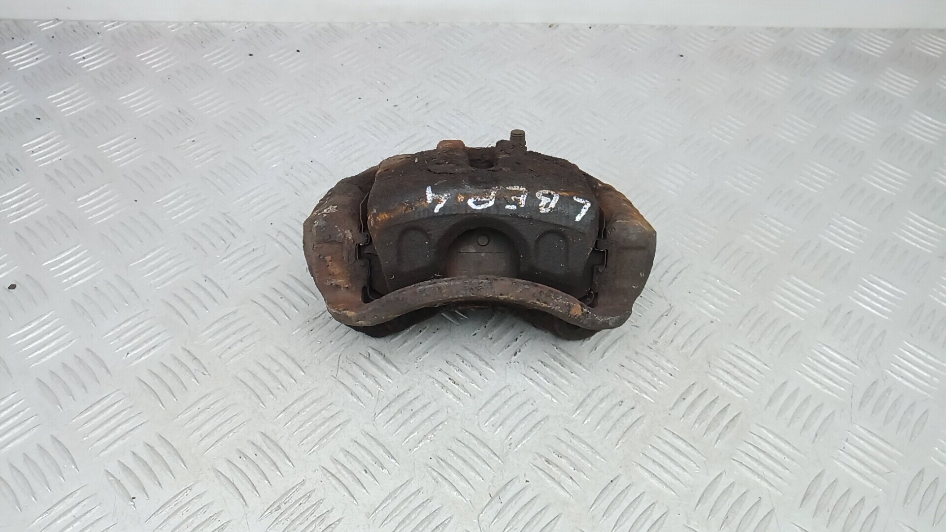 Суппорт тормозной передний левый HYUNDAI IX35 1, Номер 581102S700, 581802SA70