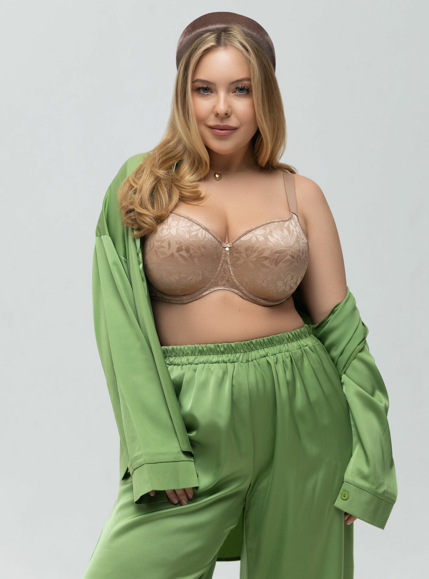 Бюстгальтер формованная чашка Спейсер на косточках "Розовое вино"