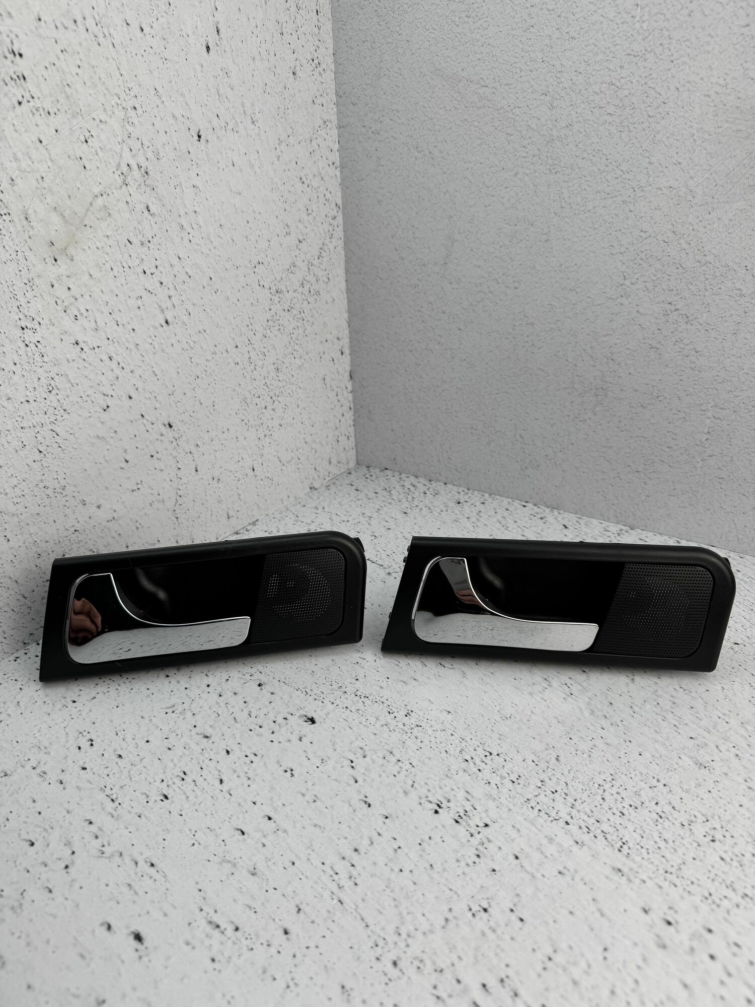 96548115 Хром 2 штуки. Передняя и задняя левые. Для Chevrolet Lacetti. Daewoo Nubira, Gentra.