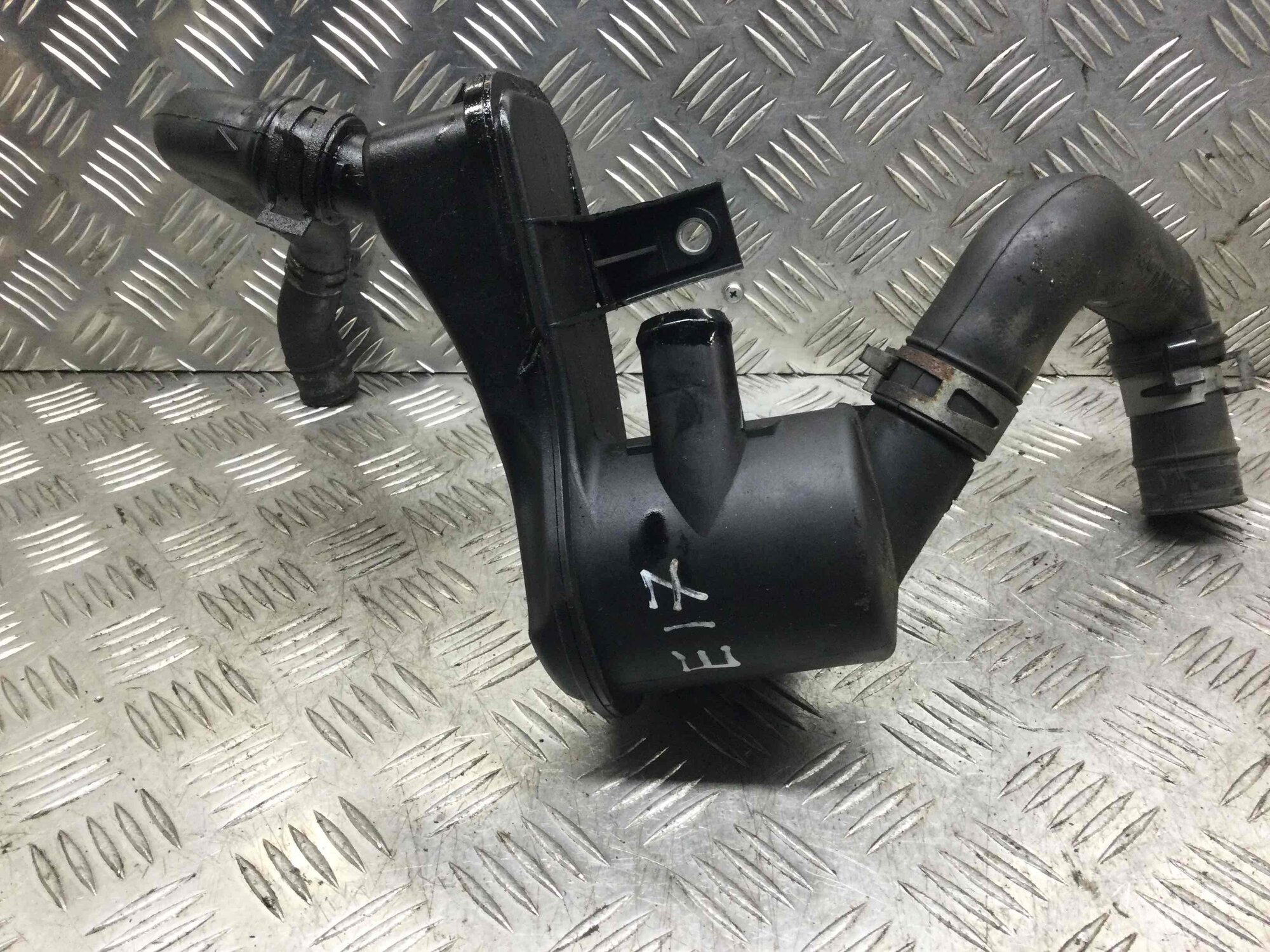 Б/У Маслоотделитель (сапун) Ford Focus 2 поколение (2005-2008) 2007 г.