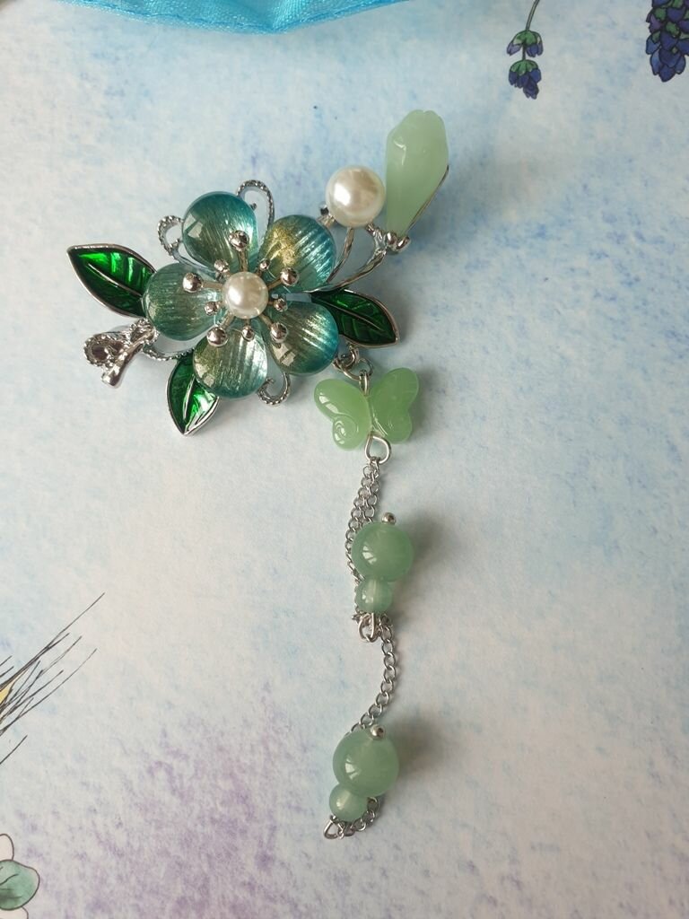 Брошь, жемчуг культивированный, искусственный камень, авантюриновое стекло