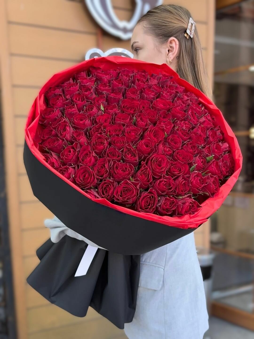 Букет из 101 красной розы Кения
