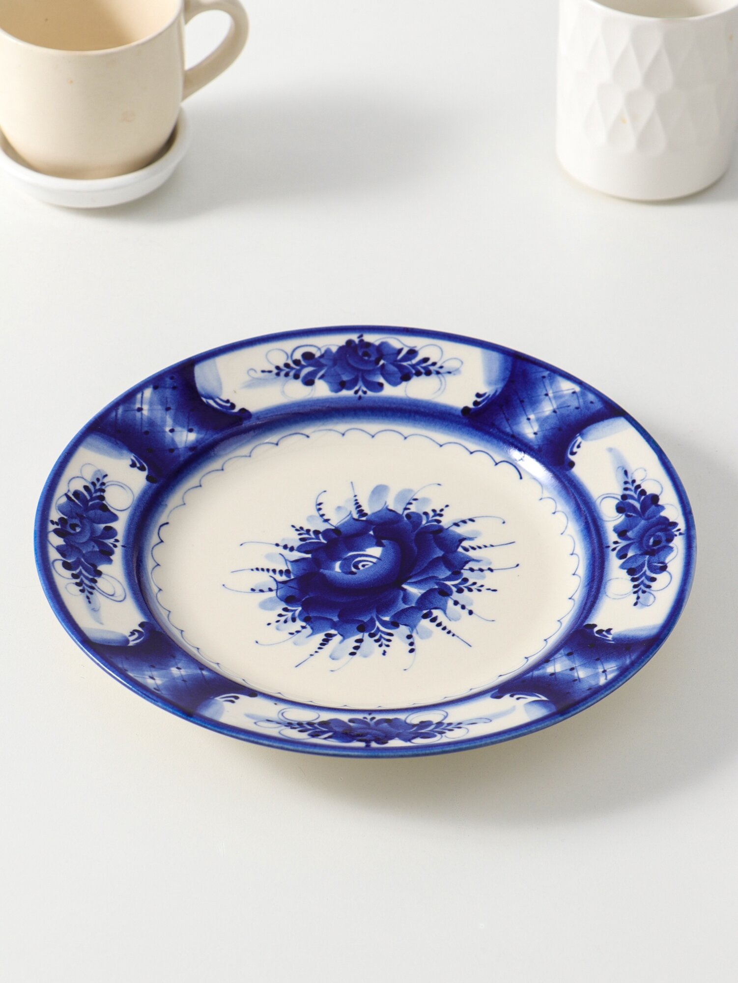 Тарелка обеденная плоская «Цветы», диаметр 24 см, фарфор, гжель