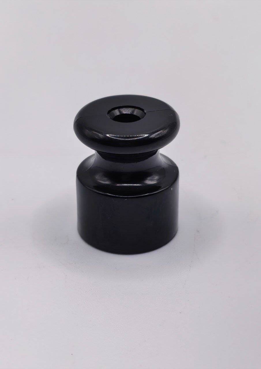 PrimaLuce Ретро изолятор, пластик, цвет черный, 100шт.