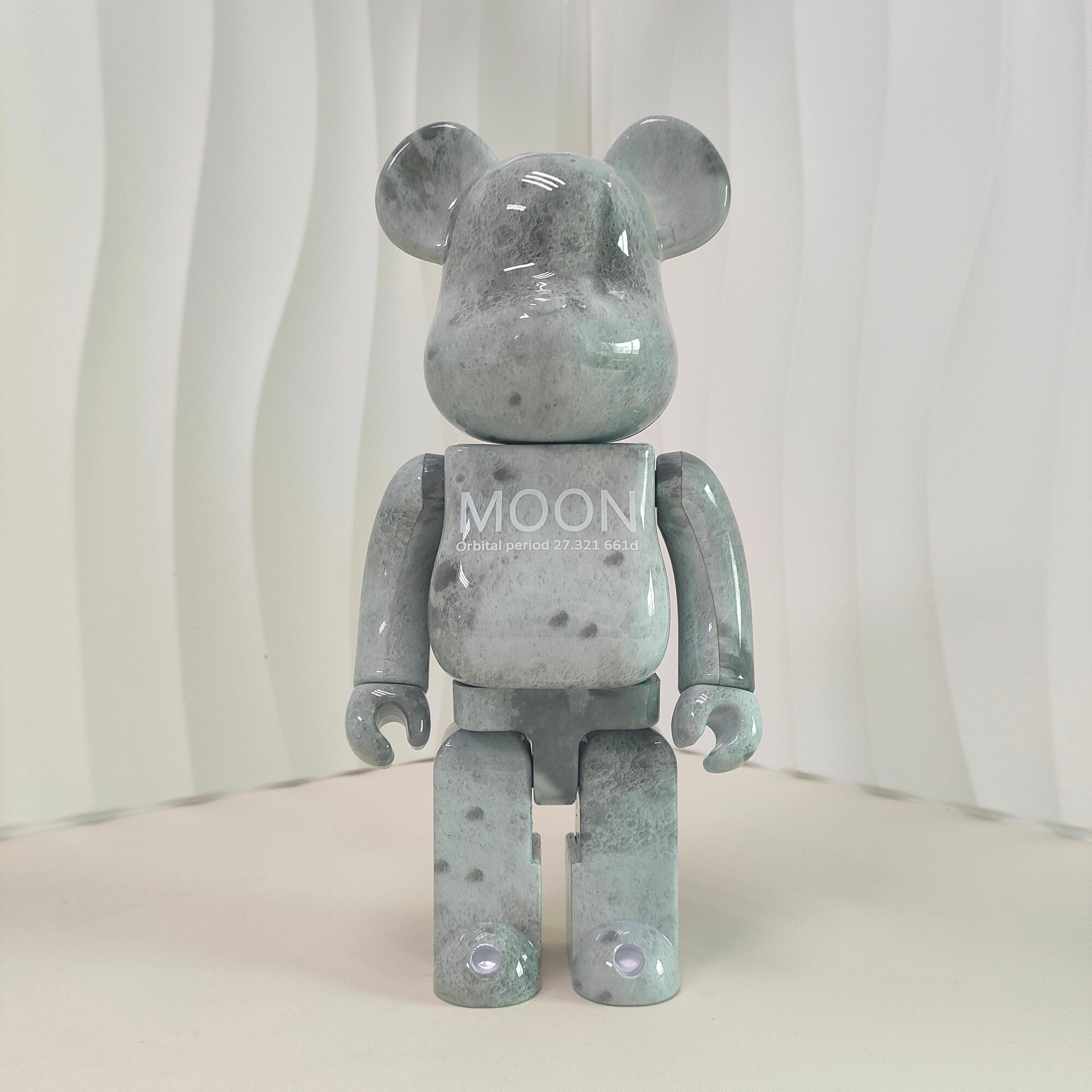 Bearbrick 28cm- Игрушечная скульптура медведя Луна