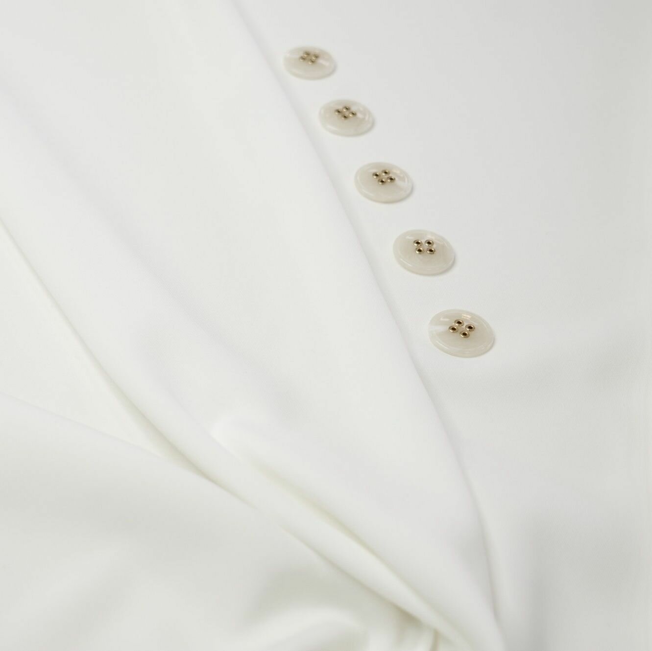 Ткань плательная ткань белая диагональ 0.6м