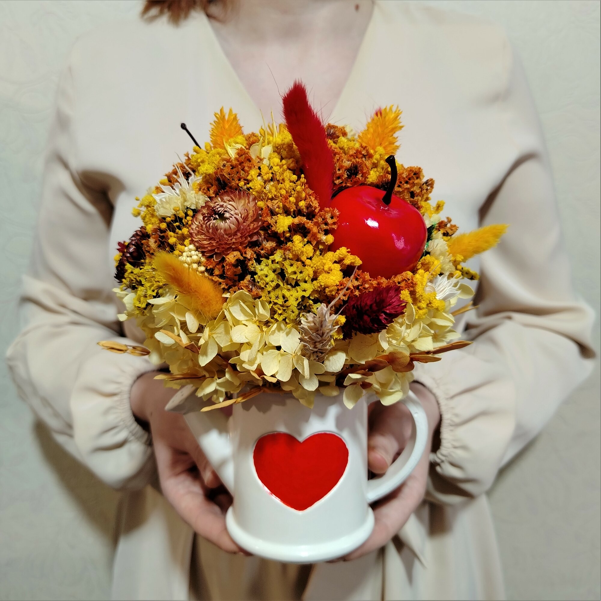 Композиция Floral Accord, сухоцветы, стабилизированные, в гипсовой лейке