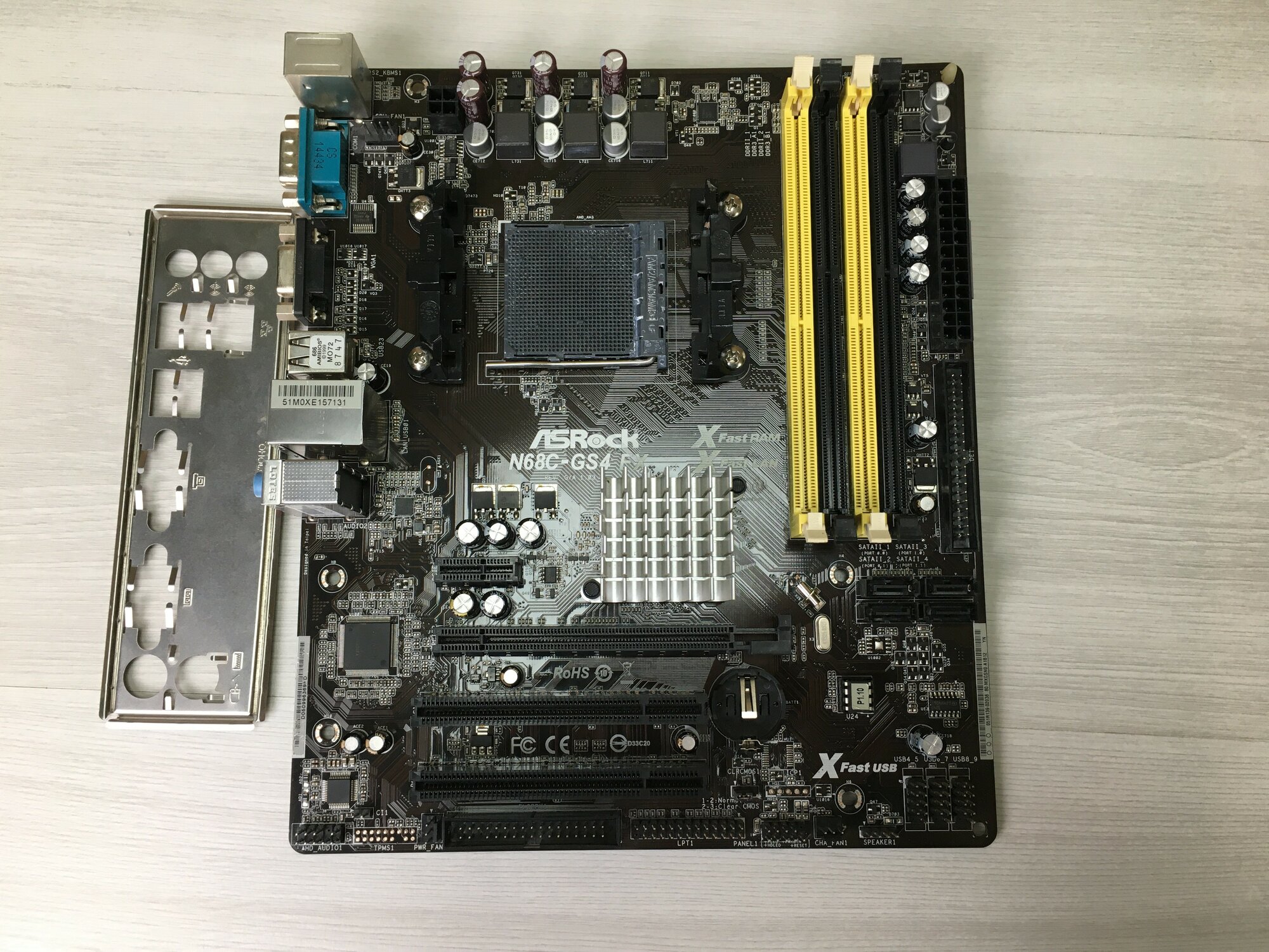 Материнская плата S-AM3+ ASRock N68C-GS4 FX, nForce7025/SVGA/2xDDR2/2xDDR3/SATA/Sb/Lan/mATX