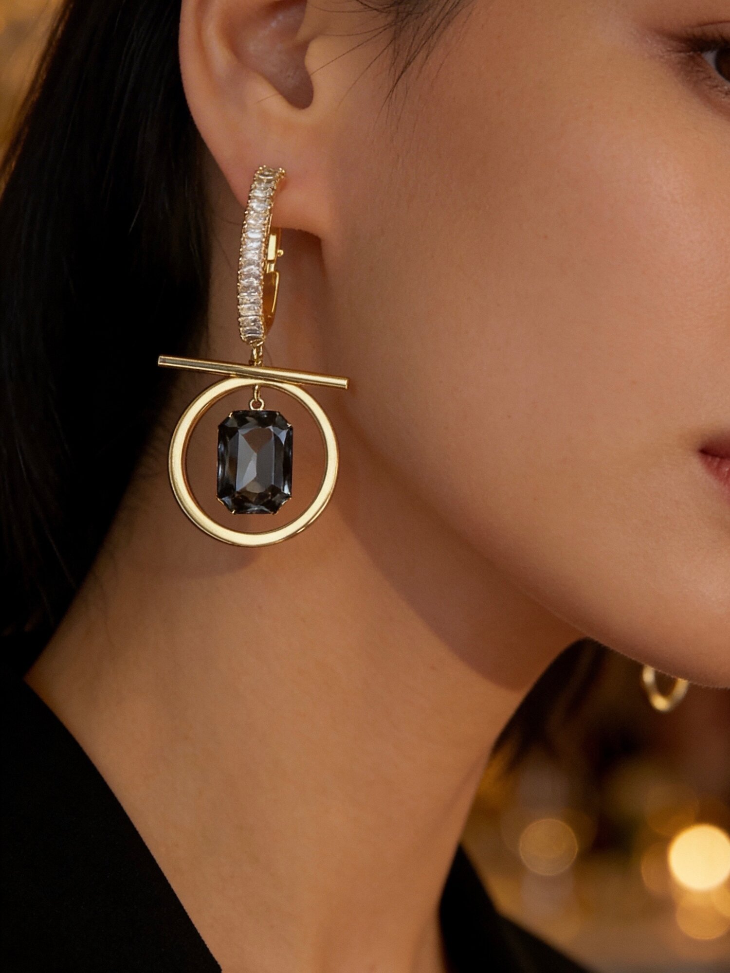 Серьги непарные, кристаллы Swarovski