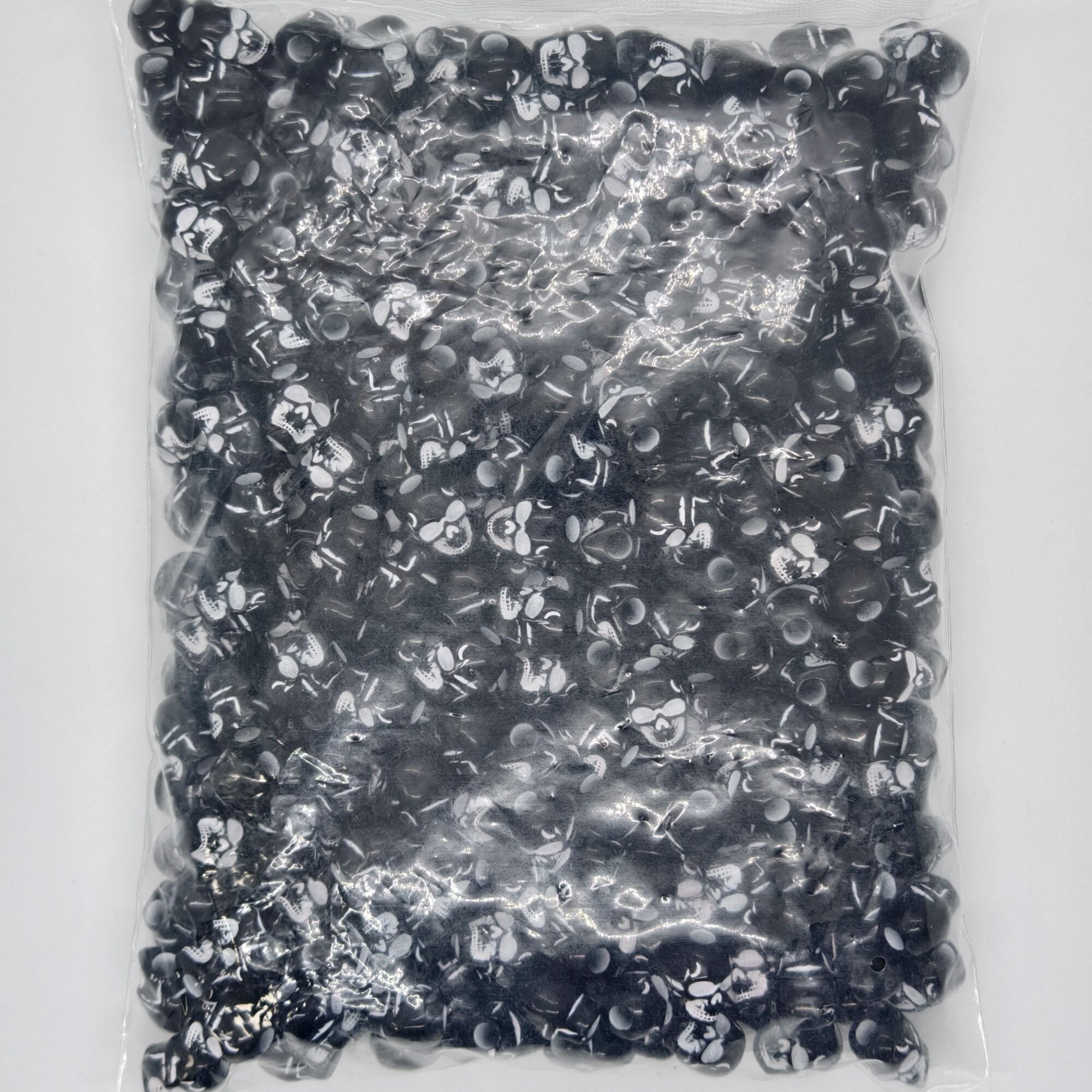 Бусины акриловые череп черный белый 11x15 мм Черный, 400pcs black