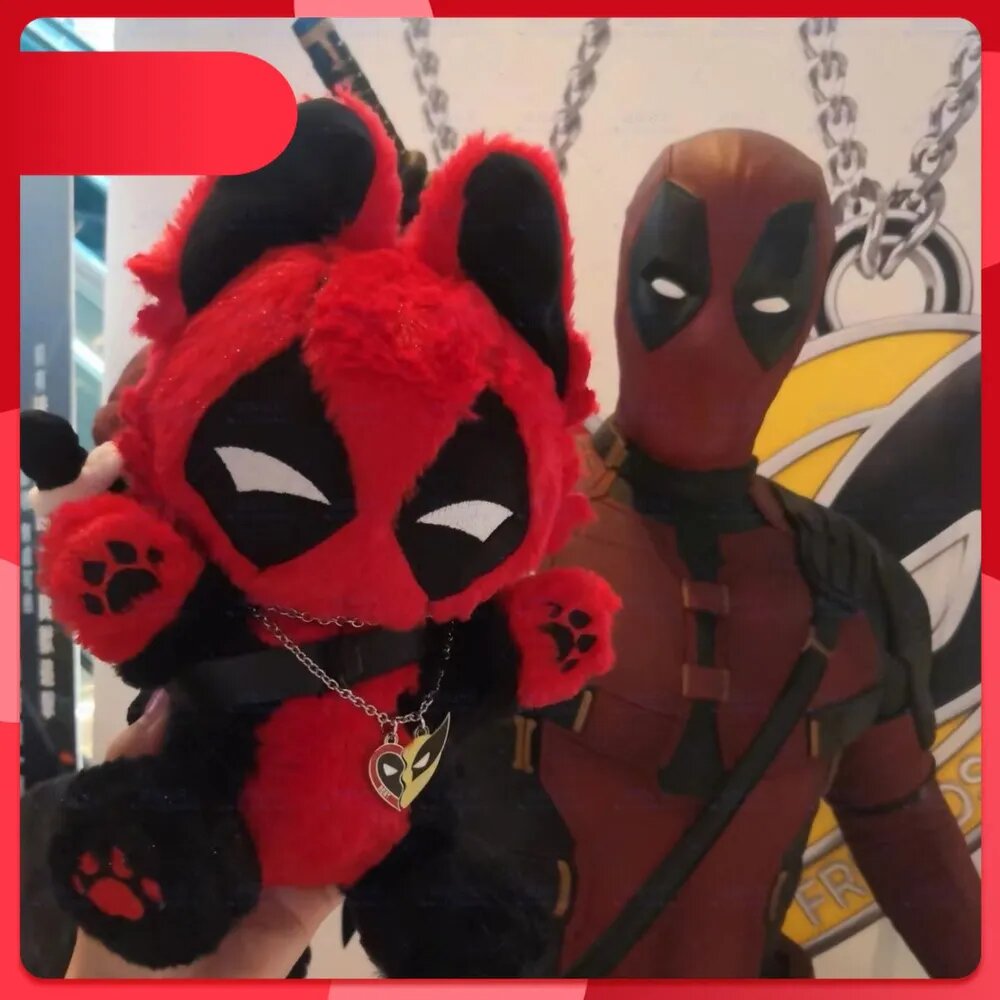 Мягкая игрушка Deadpool в виде красного плюшевого мишки. Высота 30 см, для всех возрастов