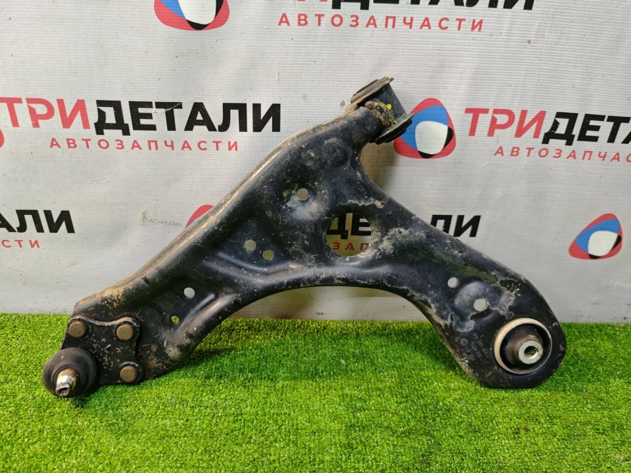 Рычаг подвески Volkswagen Polo 1.6 CFN 2015 перед. лев. (б/у)