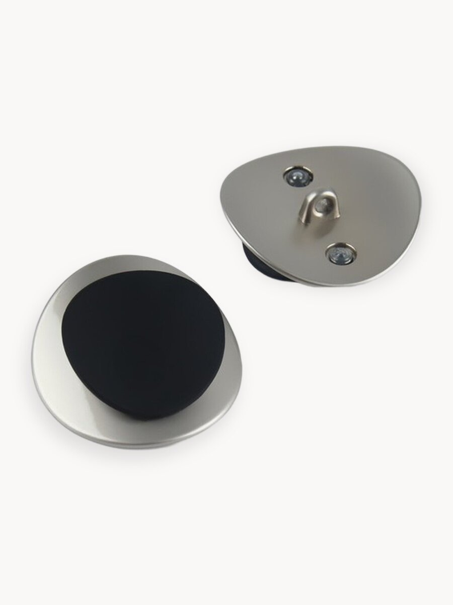 Набор металлических пуговиц на ножке, d = 27 мм, 2 шт, цвет серебряный/чёрный