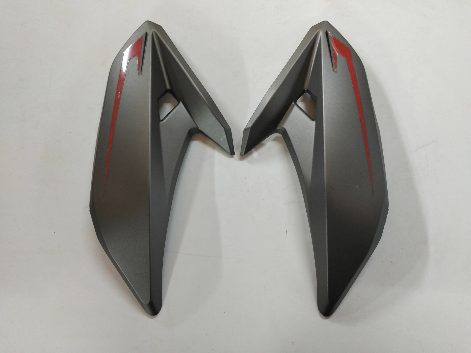 Обтекатель топ. бака нижний(правый+левый) на мопед Jt-50