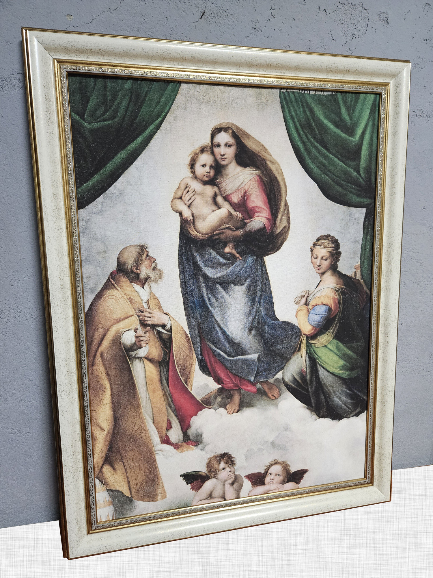 Картина в раме "Рафаэль Санти - Сикстинская Мадонна" репродукция, 71х51 см