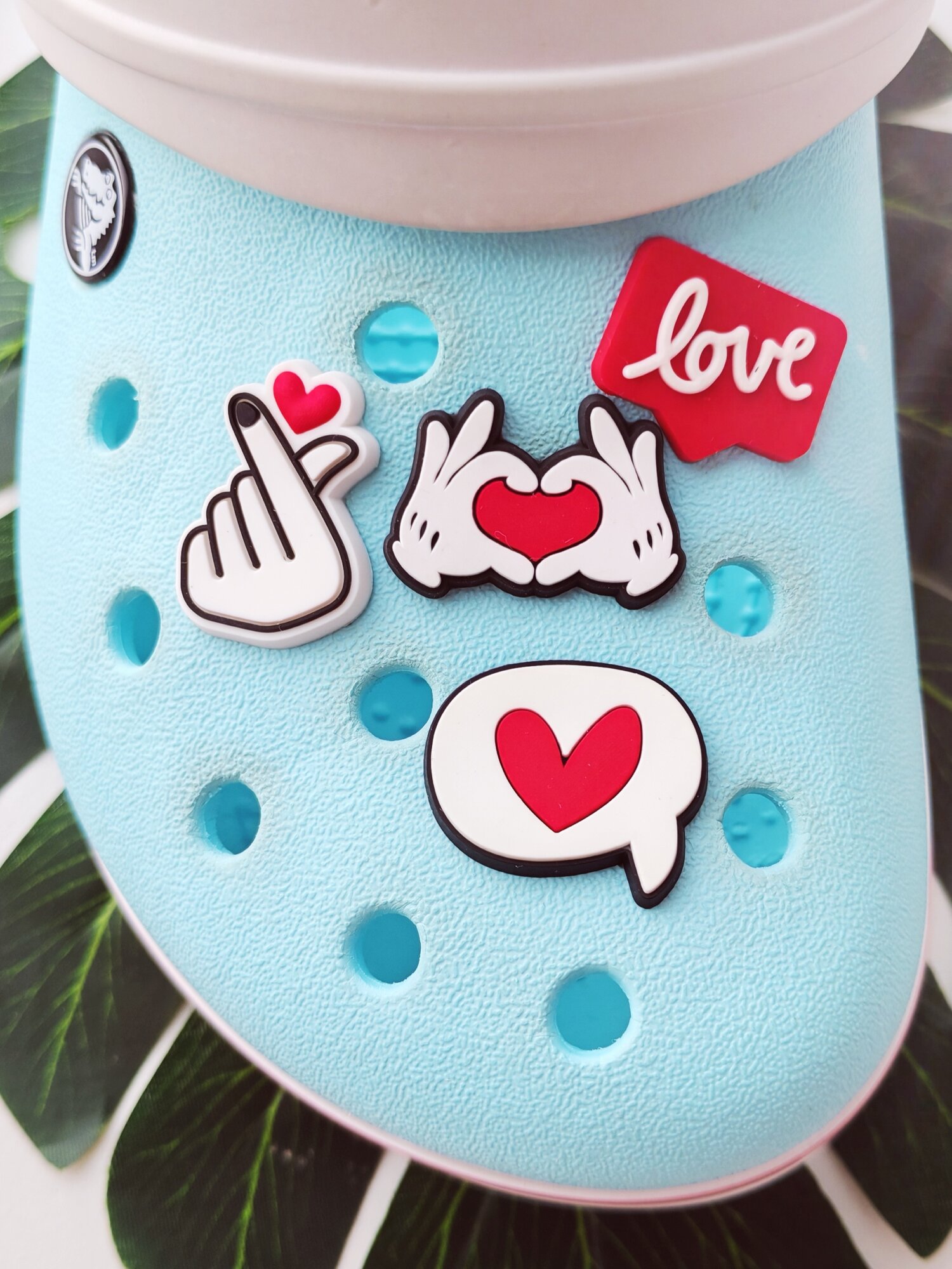 Джибитсы красные для Crocs сердце для девушек