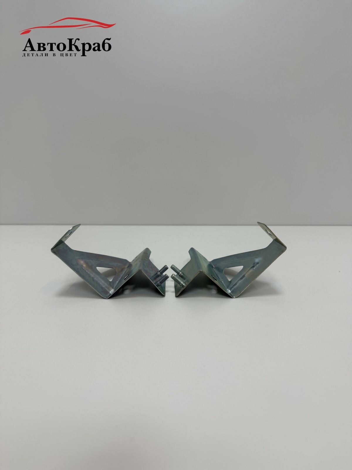 Кронштейны переднего бампера левый и правый ВАЗ 2114 2113 2115 - 2 шт.