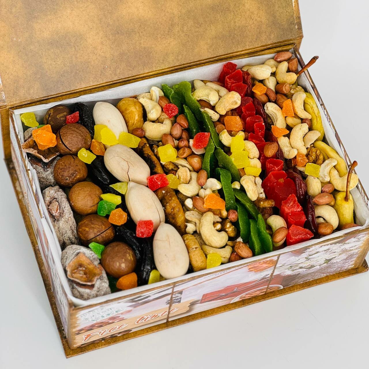 Подарочная коробка книга с сухофруктами и орехами микс