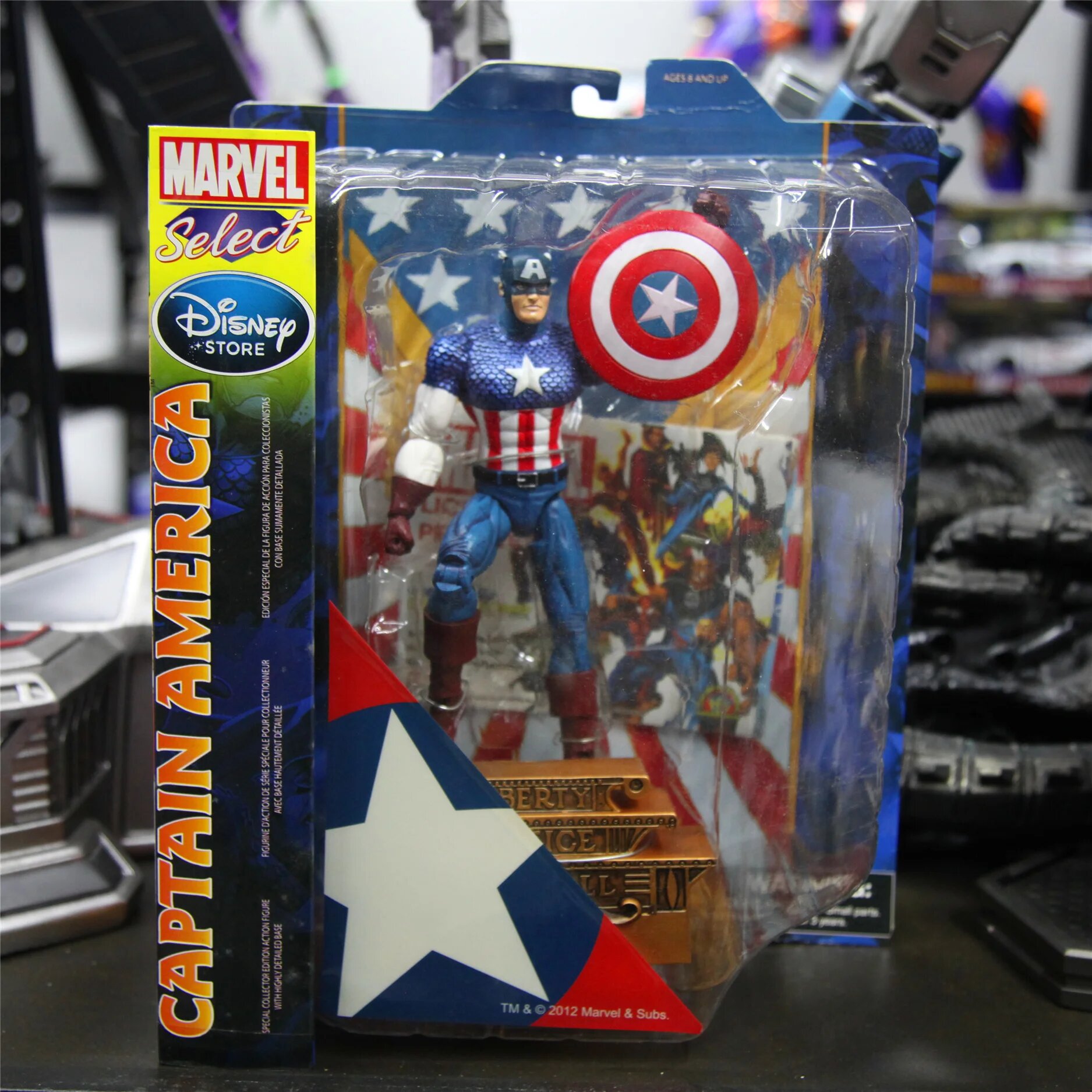 Фигурка MARVEL SELECT Капитан Америка — серия Мстителей, 6-дюймовая шарнирная кукла, аутентичная версия в штучной упаковке