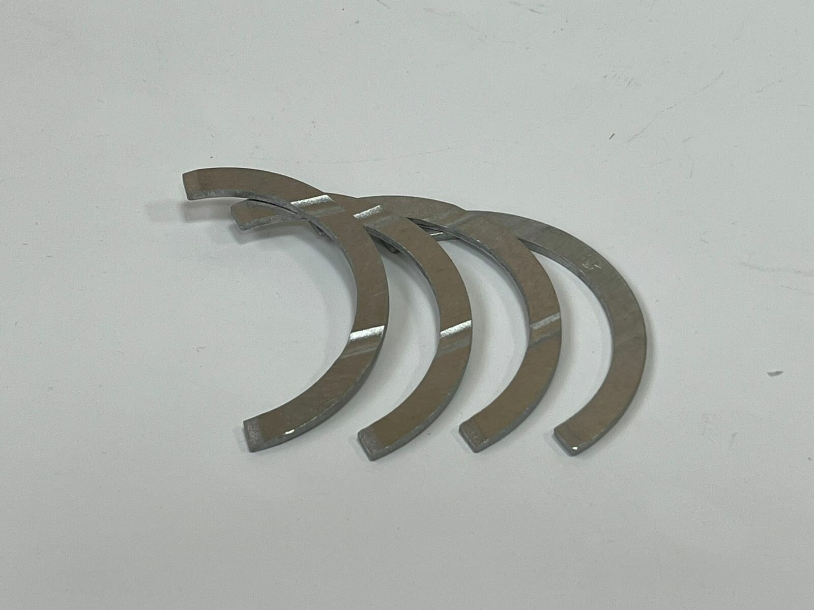 Полукольцо коленвала LADA Vesta, 21010100518300