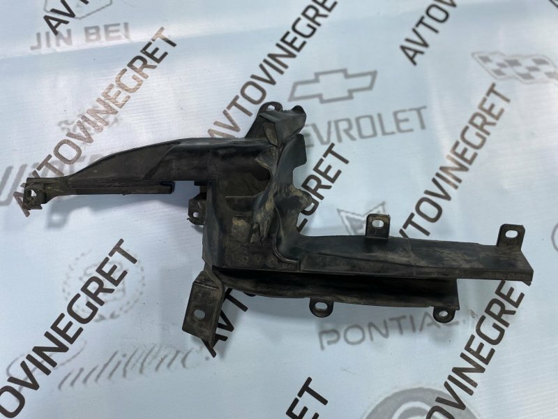 Дефлектор радиатора Mazda 3 (Bl) Ii (2008 2011) прав. (б/у) Б/У с пробегом