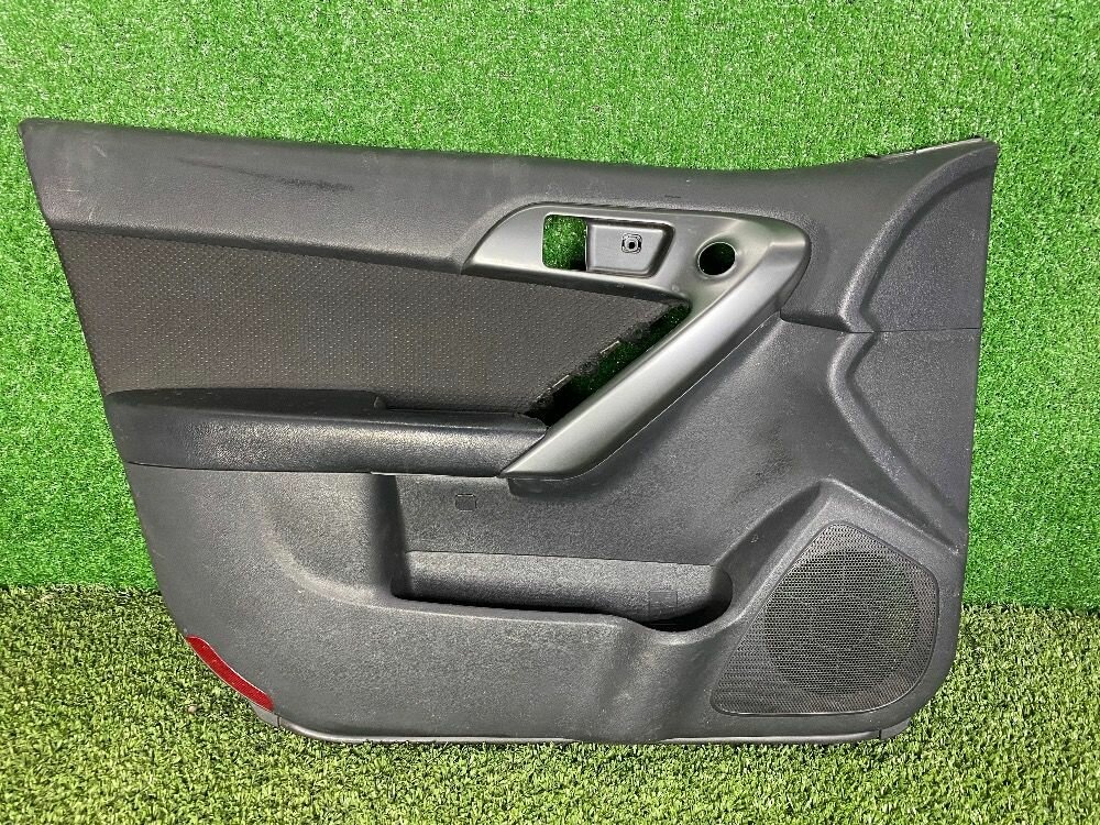 Обшивка передней левой двери Kia Cerato II Б/У с пробегом