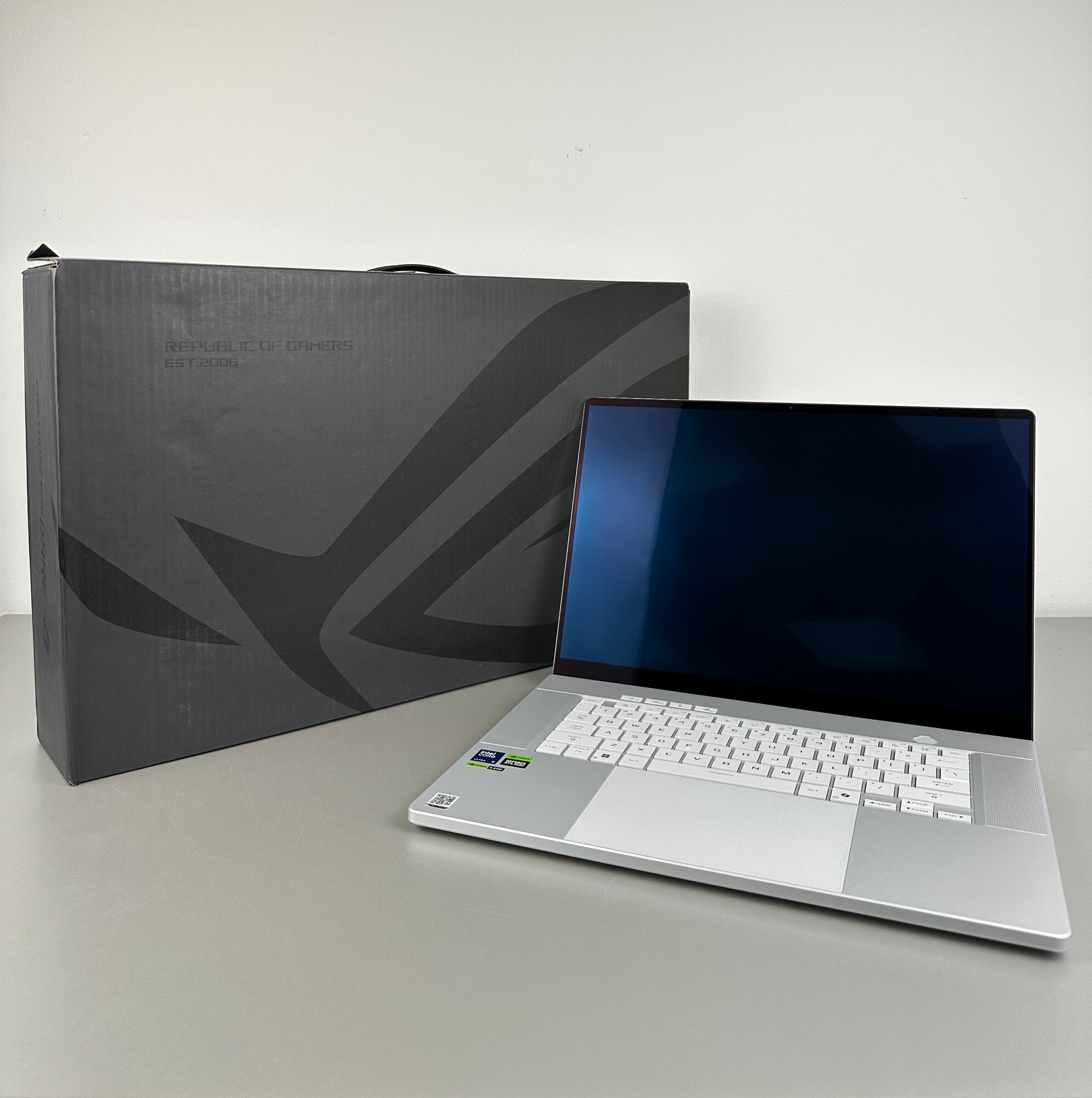 Ноутбук Asus ROG Zephyrus G16 2025 / Ultra 9 285H, 64GB, 1TB, RTX5090, OLED