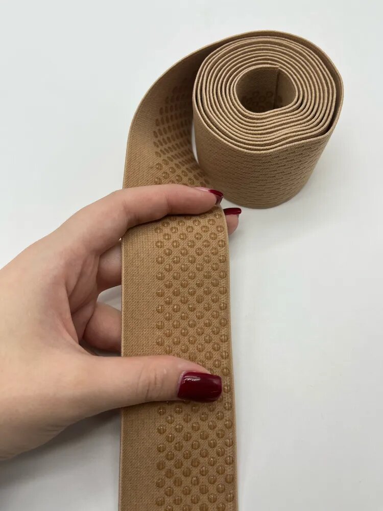 Резинка с силиконом для шитья 5 см * 2 м Бежевая точки плотная