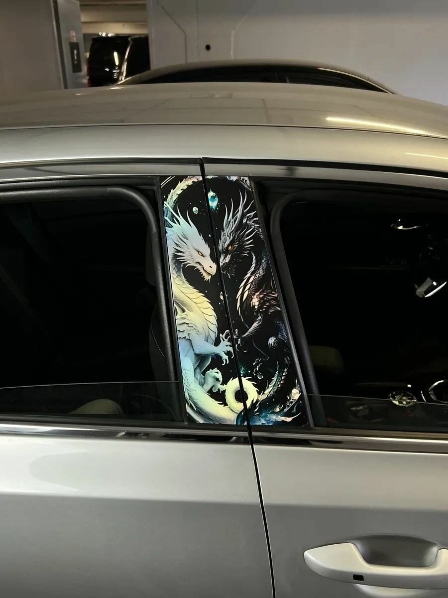 Наклейка на авто / голографическая наклейка