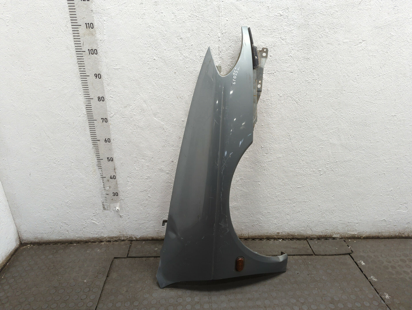 Крыло правое переднее Renault Megane Б/У