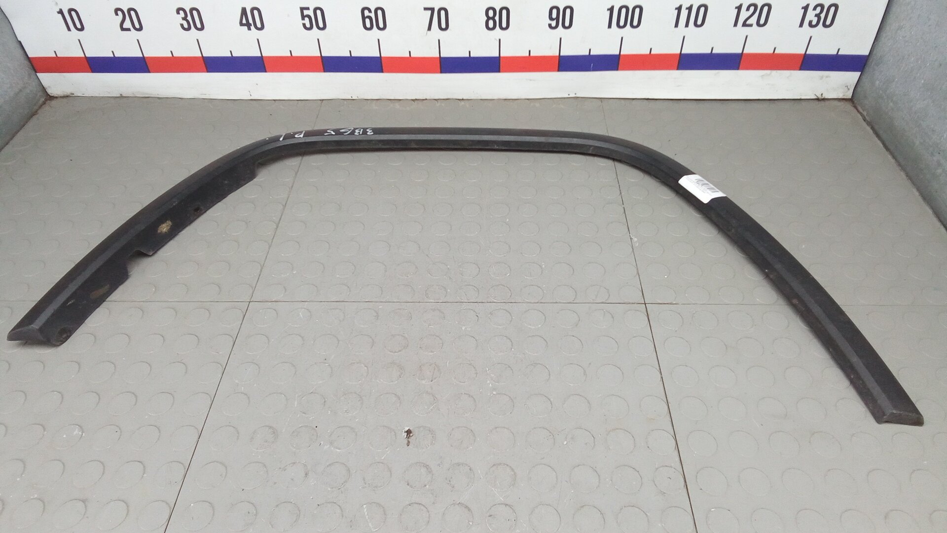Молдинг крыла переднего левого JEEP GRAND CHEROKEE WK2