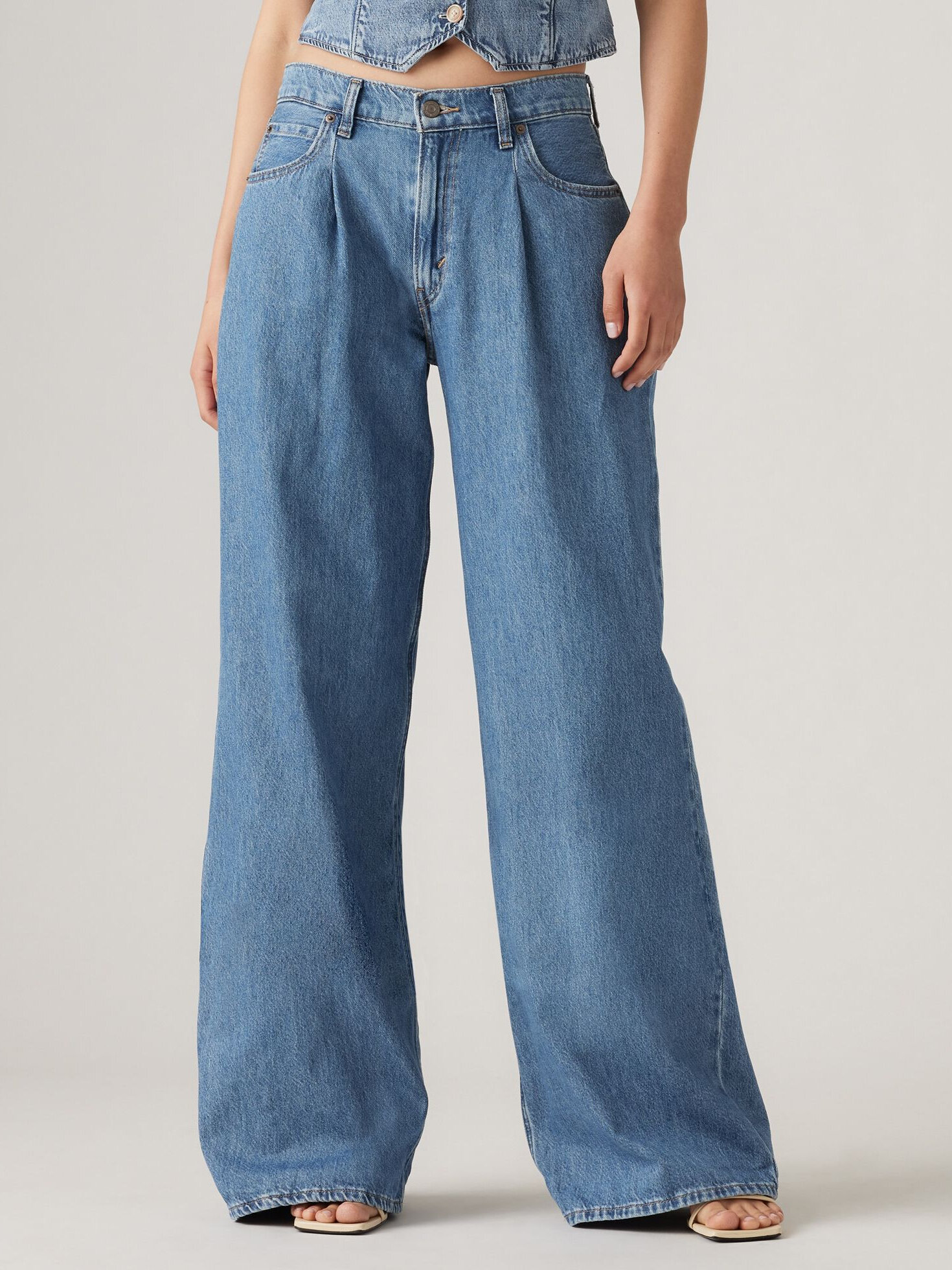 Джинсы широкие 