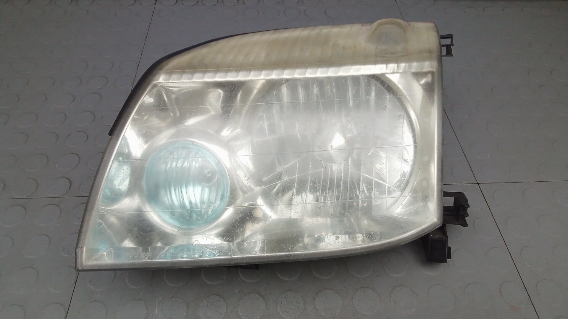 Фара левая NISSAN X-TRAIL T30, Номер 260608H725